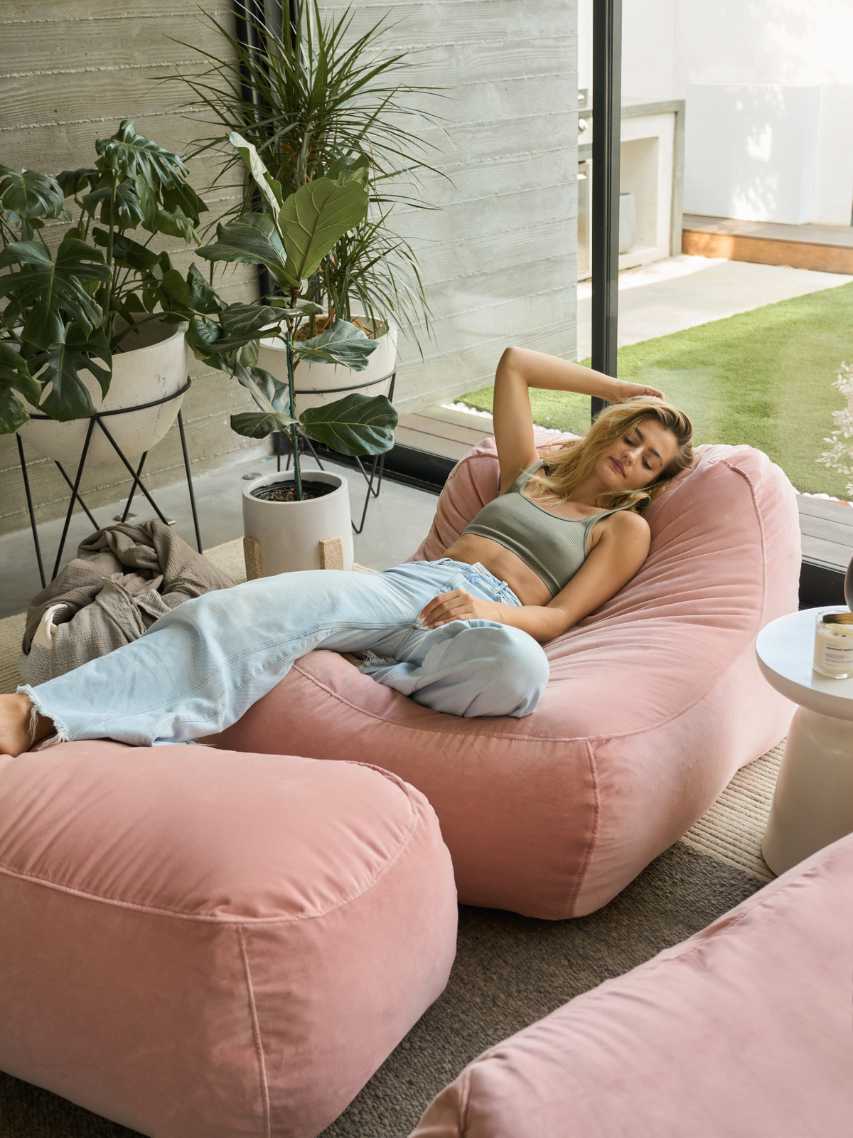 Dune Lounge Chair Velvet Flamingo Palermo House